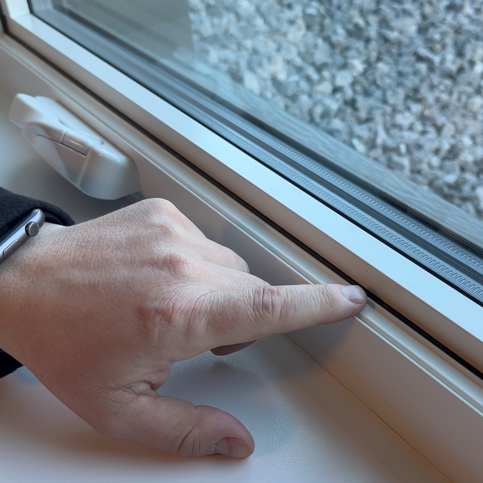 Triple-paned-Windows-square - Green Energy Futures