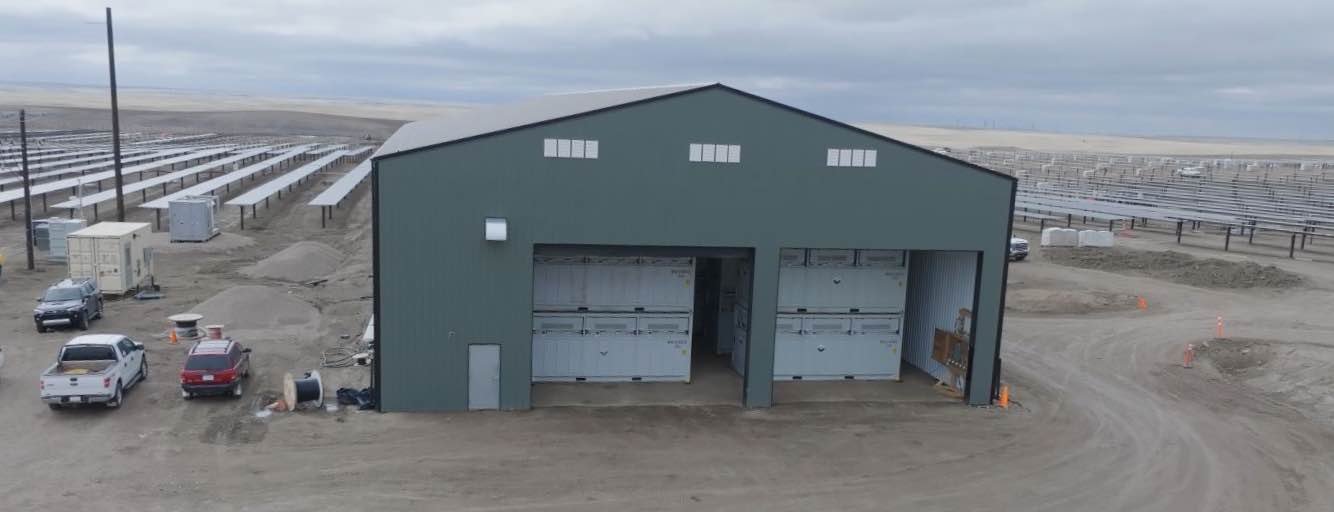 Canada’s Largest Solar-Powered Vanadium Flow Battery Installed in ... Canada’s Largest Solar-Powered Vanadium Flow Battery Installed in ...